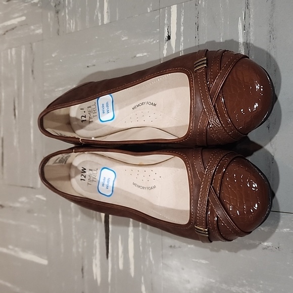 Time and Tru | Shoes | Time And Tru Flats | Poshmark